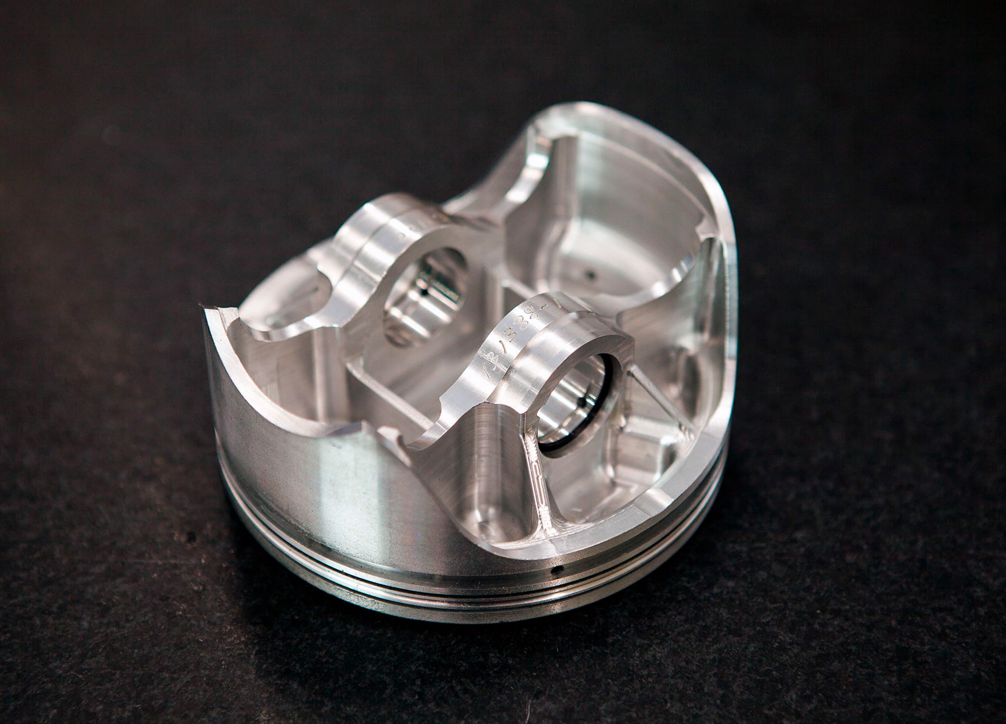 Specialty Piston – Leadfoot Engineering